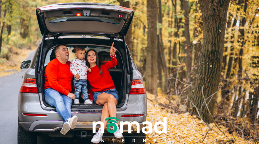 Stay Connected During Thanksgiving Travels: How Nomad Internet Keeps Y