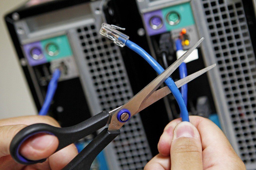 What's Holding Back the Unthrottled Internet | Blog Nomad Internet